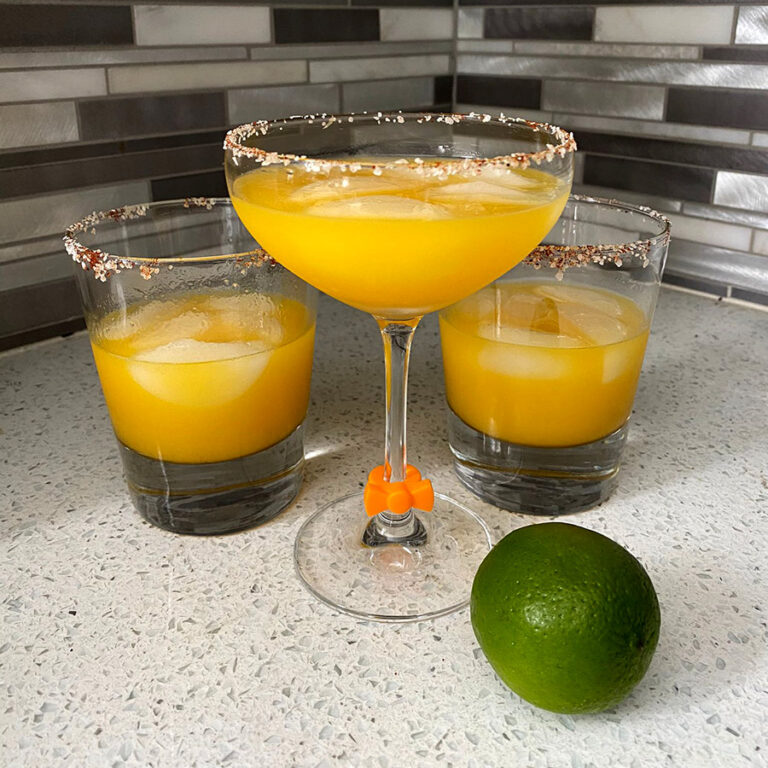 How to Make Mango Puree - Burlesque Moms
