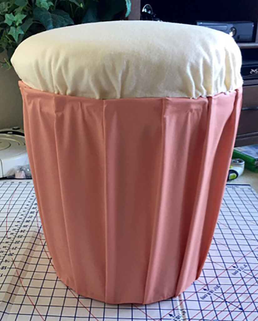 How to Make a Cupcake Bin - Burlesque Moms